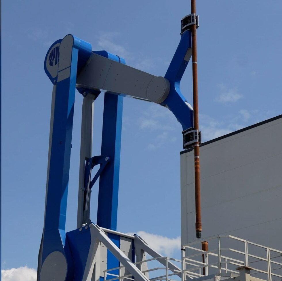 Robotic Pipe Feeder - Nabors